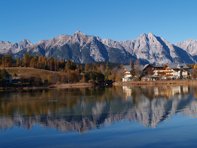 plateau: Bildschöner Herbst am Seefelder Plateau