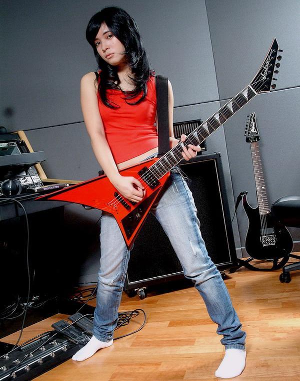 10 GITARIS CEWEK CANTIK INDONESIA ~ PUNK ROCK LOWRIDERS