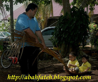 Kisahnya...: Kisah Upih Pinang