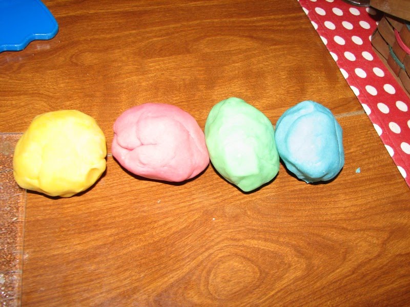 Mary Ann's House: Homemade Play Dough