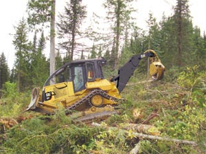 HEAVY MACHINES: 527 Track Skidder