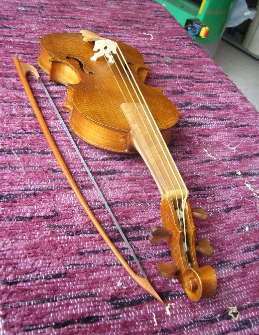 Viola da gamba, violone: Renaissance violin