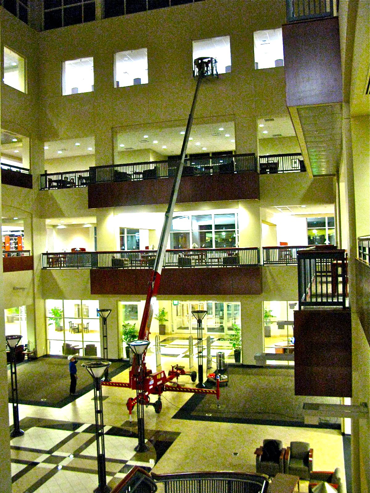 Fagan High Reach: Denka Atrium Lift