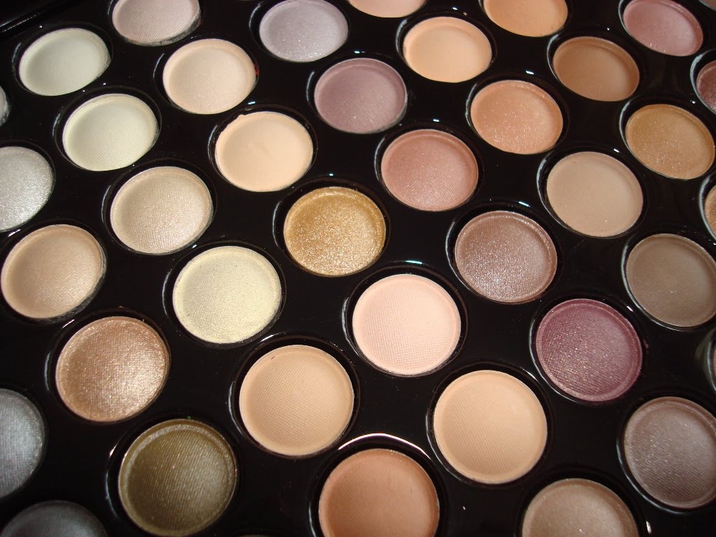 ALL OF MAKEUP: 88 warm palette MAC from Dubai