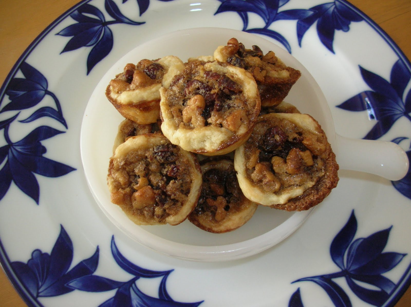 A Year of Cookies: Cookie Recipe #328 - Cranberry Nut Cups