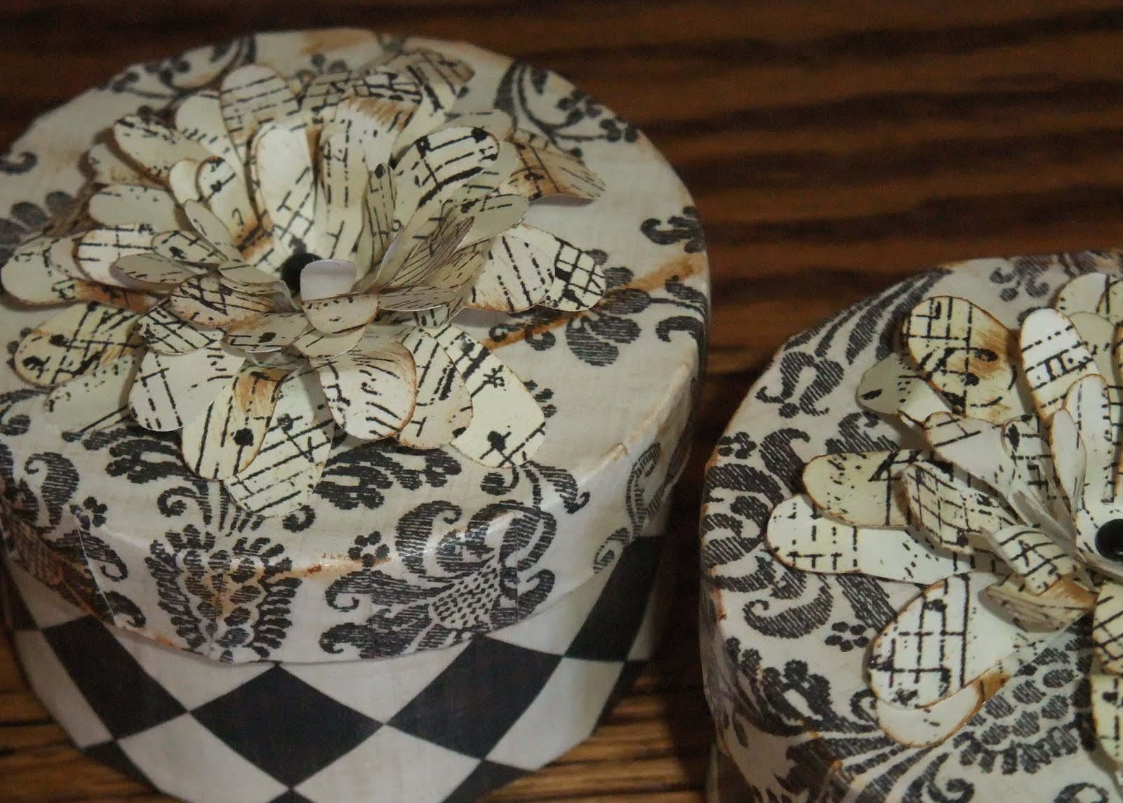 Just Another Hang Up: Mini Paper Mache Boxes