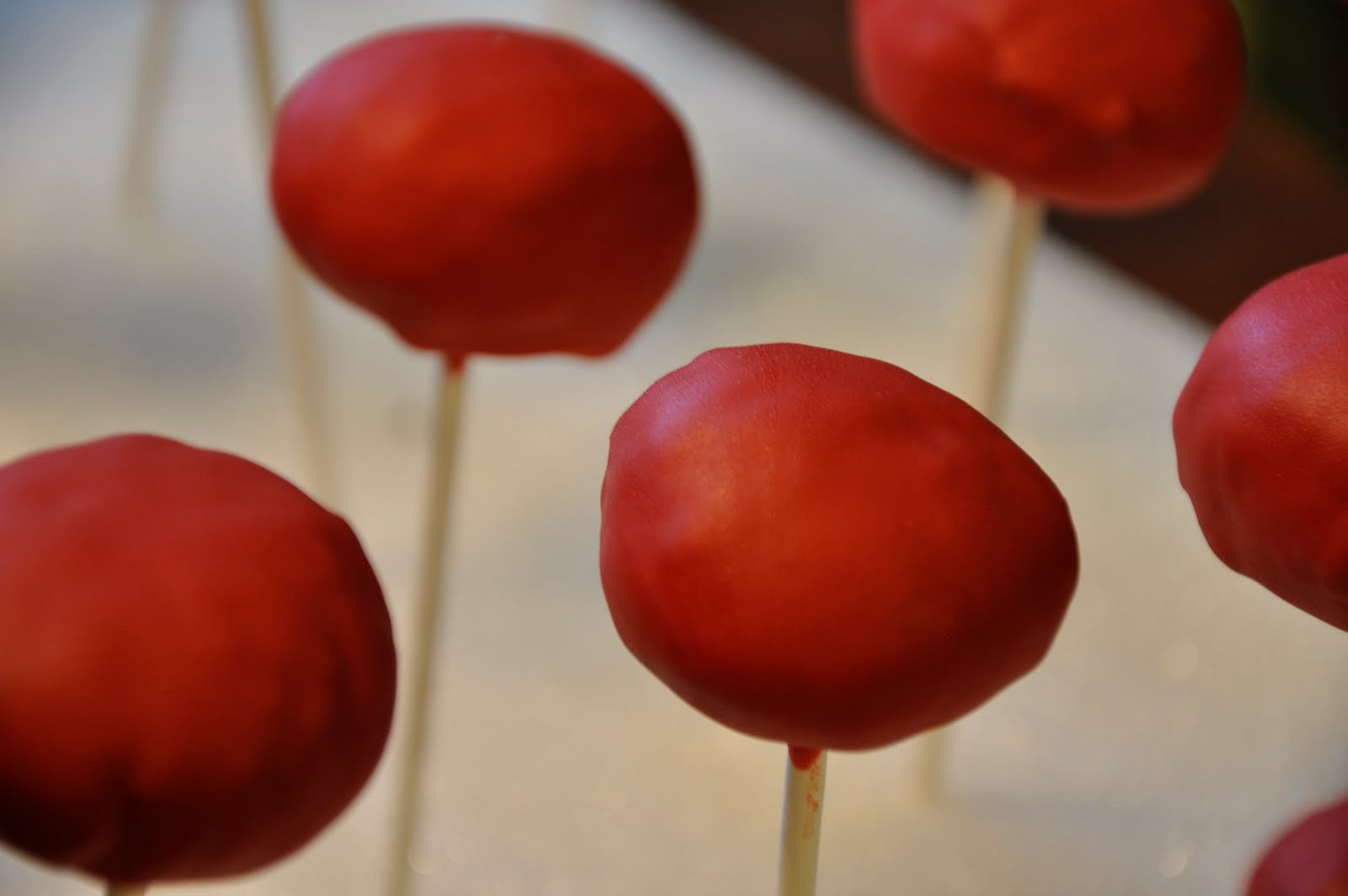 Little Miss Sweet & Spicy: Flight of the Bumble Bee + Lady Bug Cutie Pops!