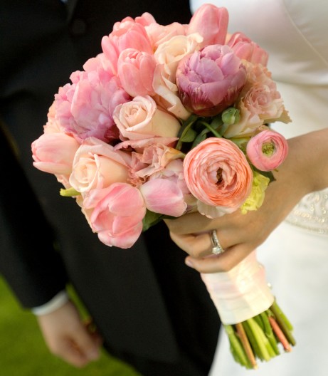 Jom Sihat dan Anggun: - of bunga tangan