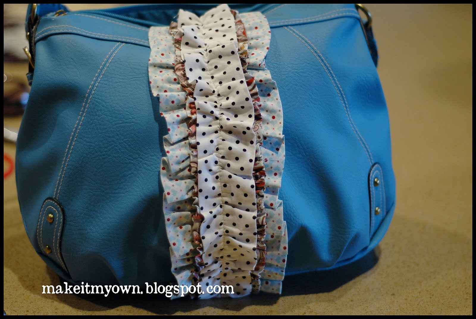 Ruffled Sunshine: Ruffled Purse Tutorial