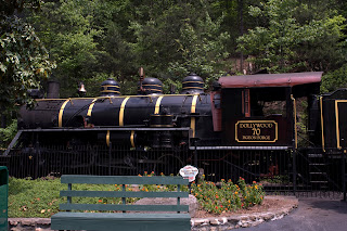 The Wanderings of Mind and Body.: Dollywood