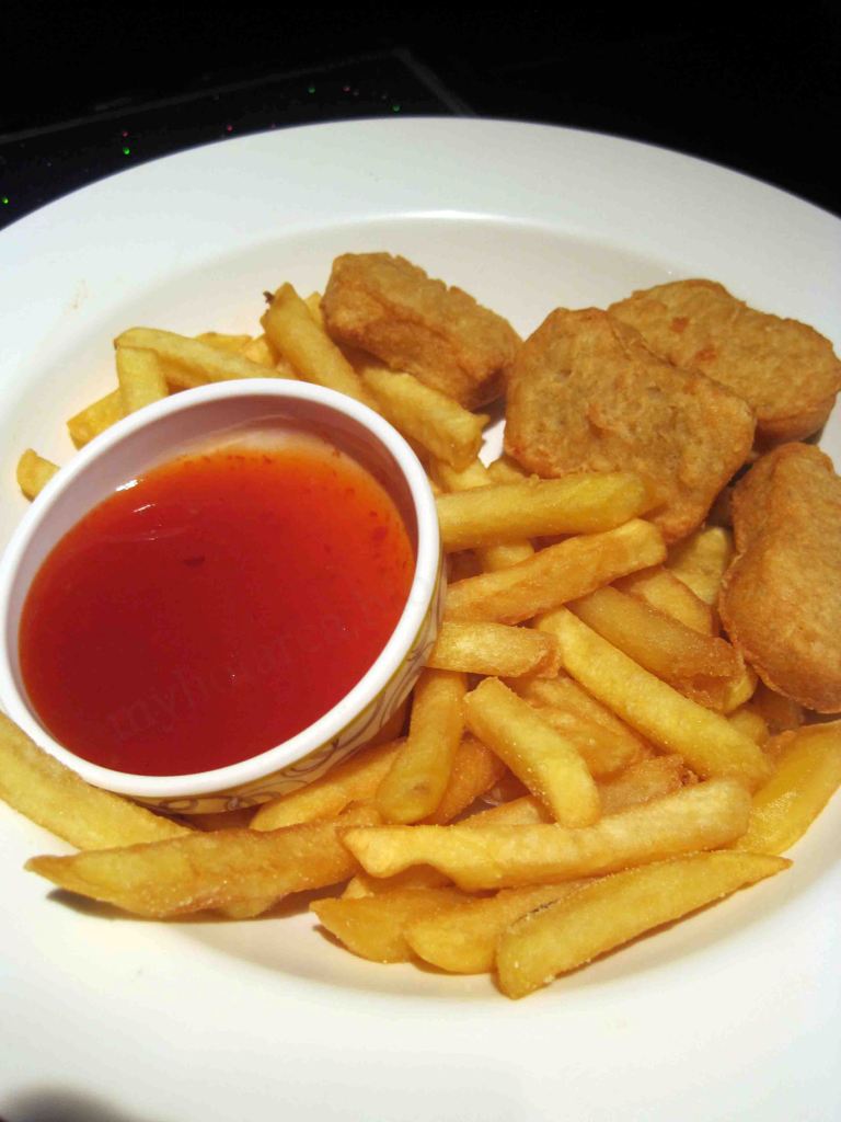 热带地盘 ~趴趴走，吃吃乐: Neway 卡拉OK @ 1 Utama PJ