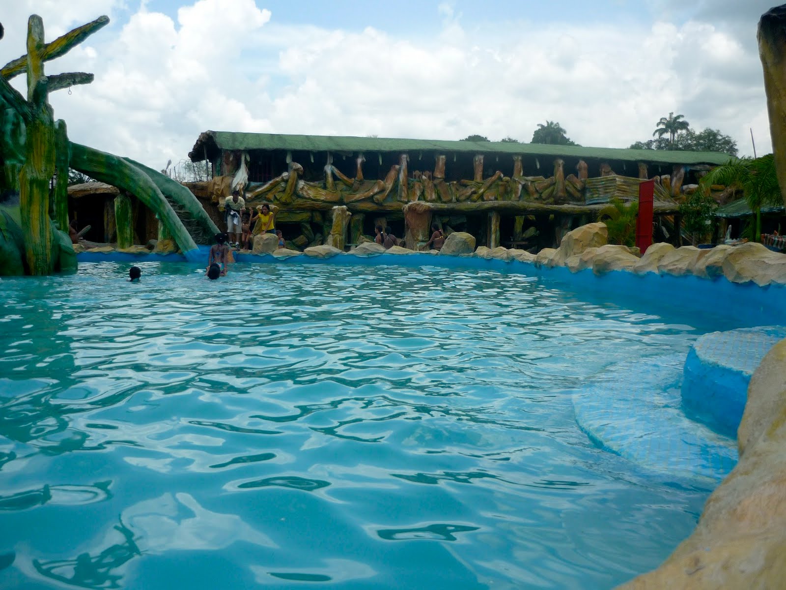 Hoy Vamos a Salir...: Ciudad Picapiedra