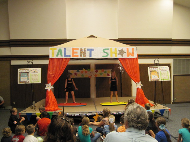 Grandma's Little Pearls: Talent Show for Children