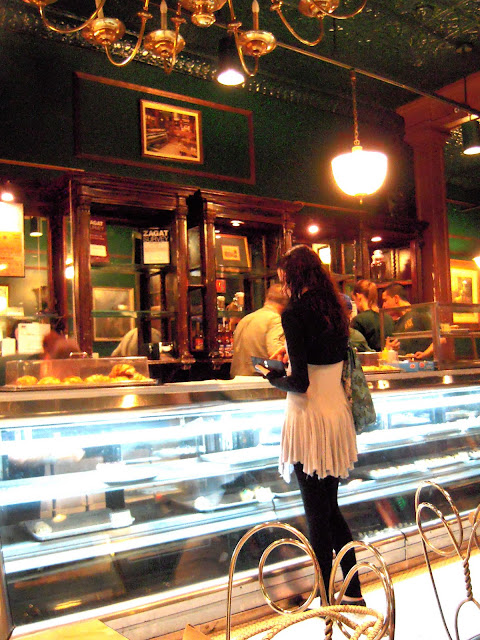 About New York: Caffe Roma
