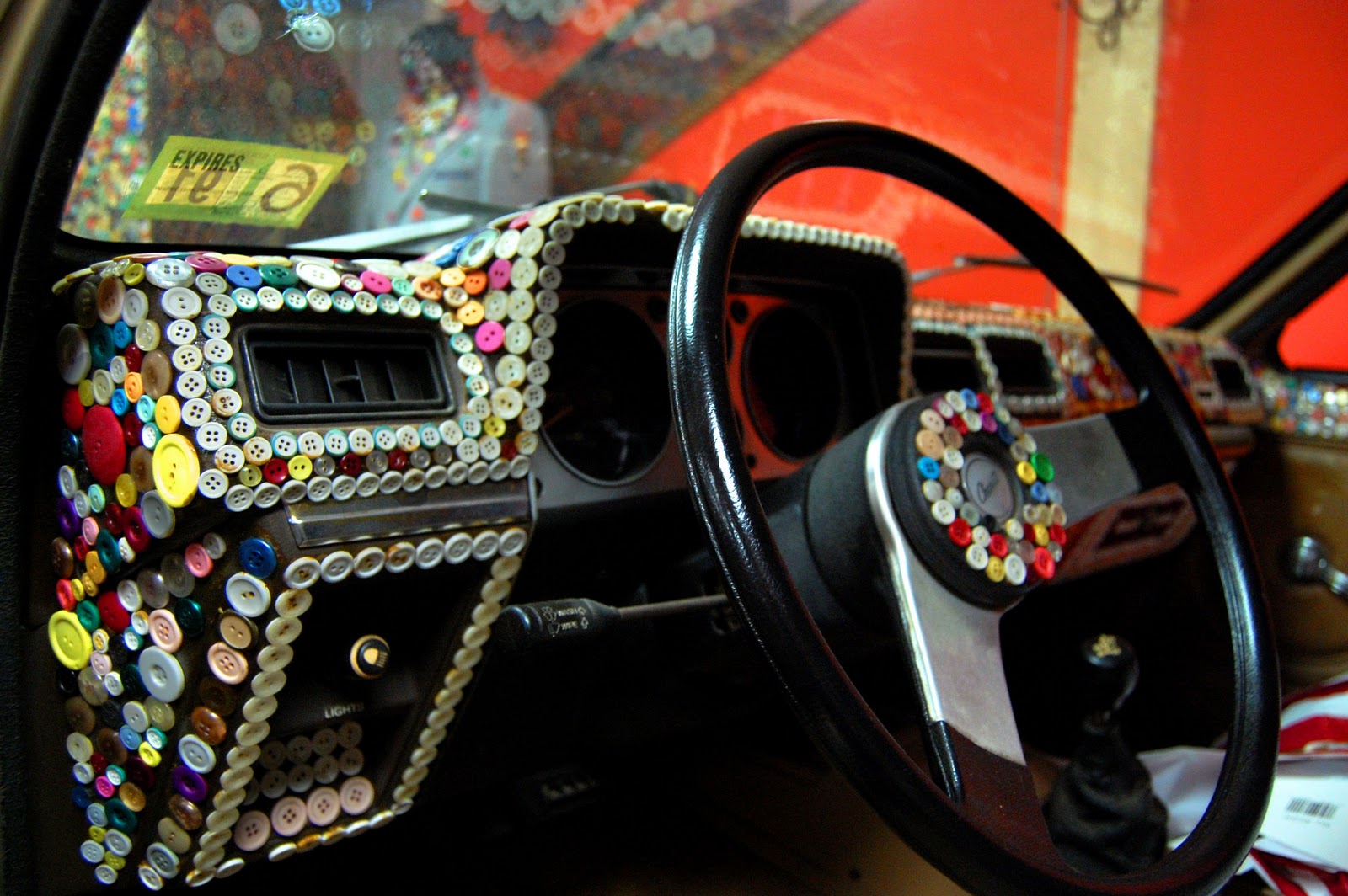 Self-taught SC: An Ethological & Artistic Survey: Buttons are King: a ...