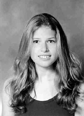 Medusa: AIMEE MOORE: DOES ALL THE MEDIA ATTENTION GLORIFY ANOREXIA ...