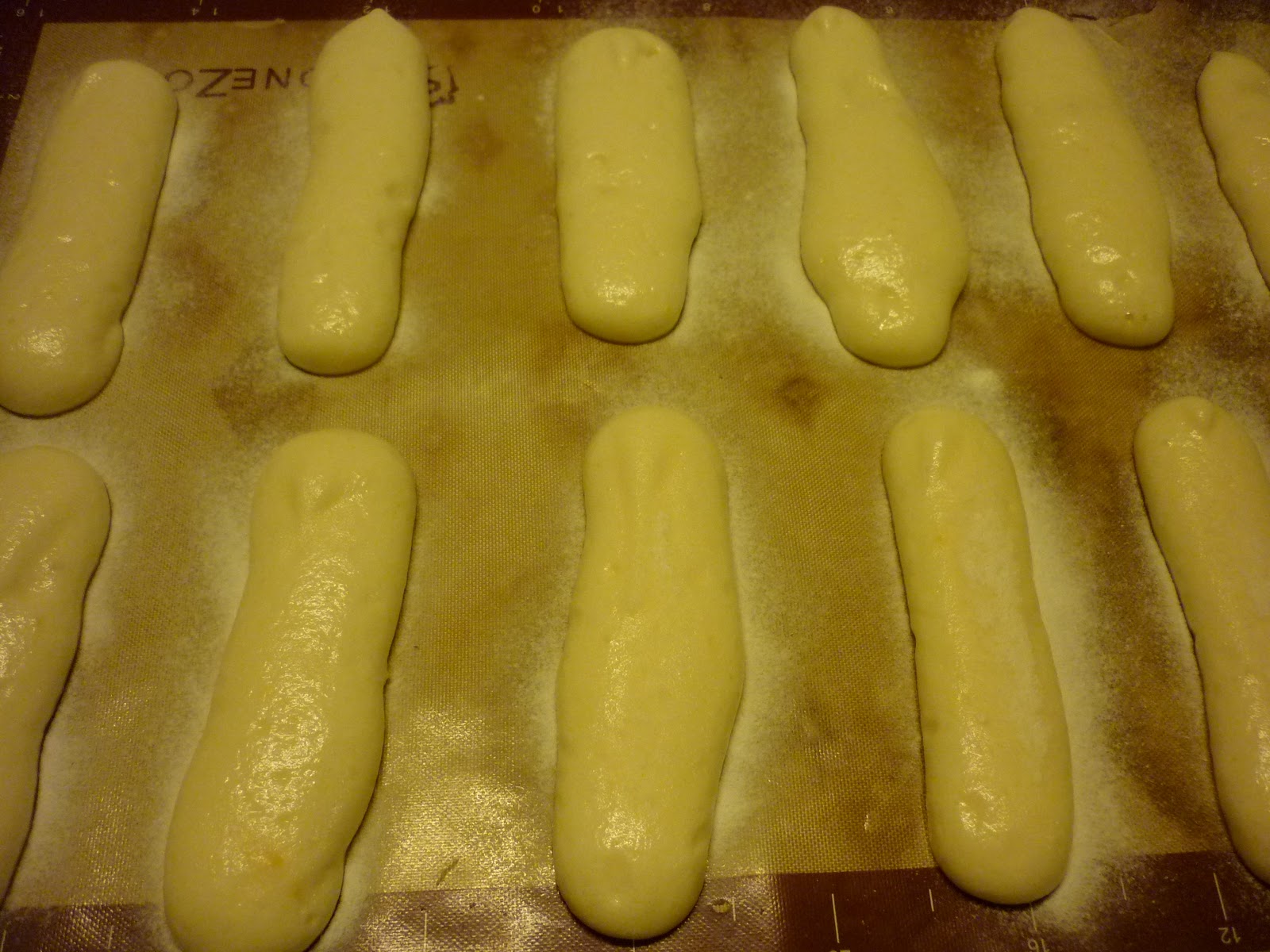 Lia's Food Journey: Broas Experiment