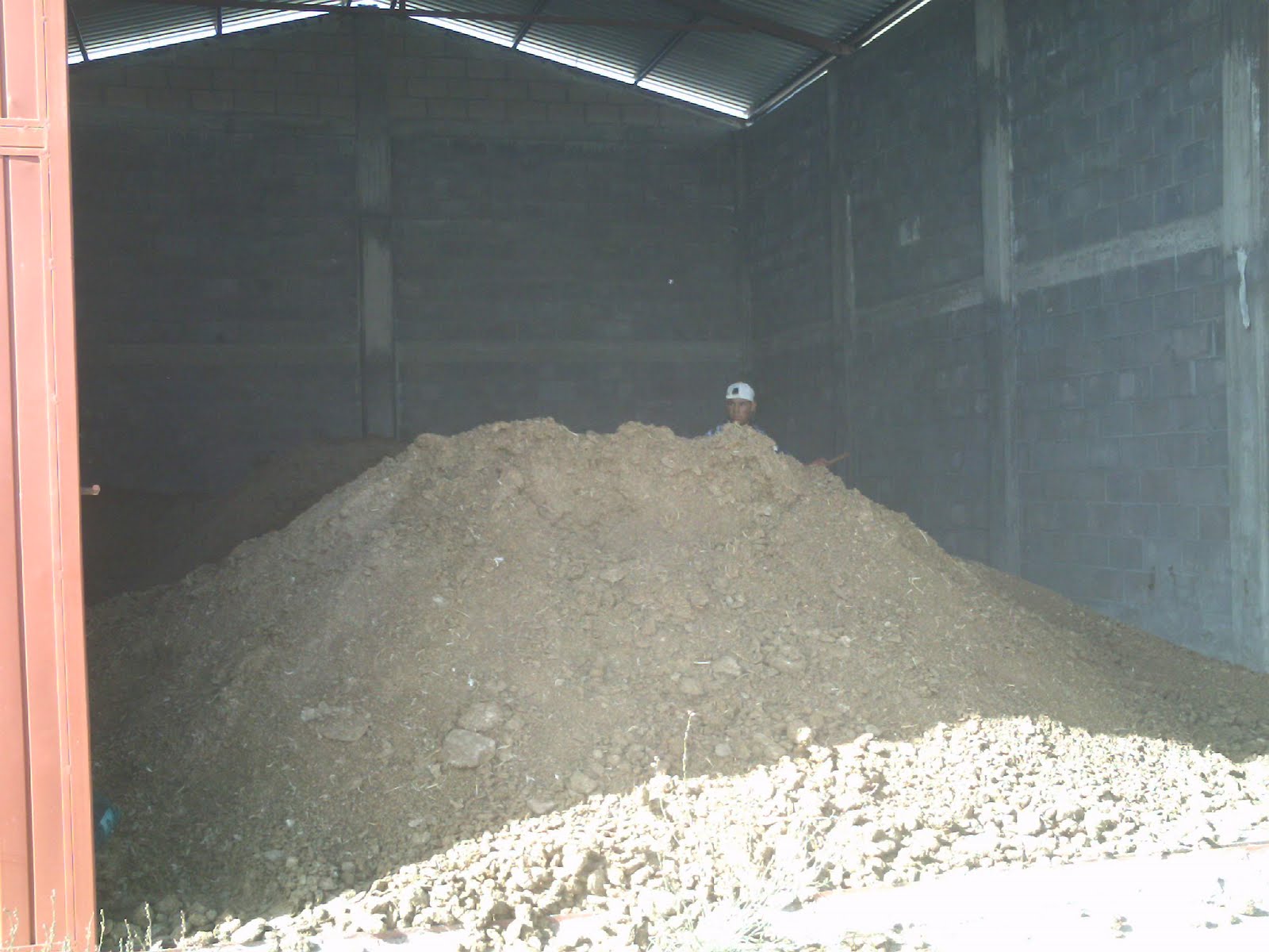 Desarrollo Agropecuario Venado, S.L.P.: APOYO CON POLLINAZA COMUNIDADES ...