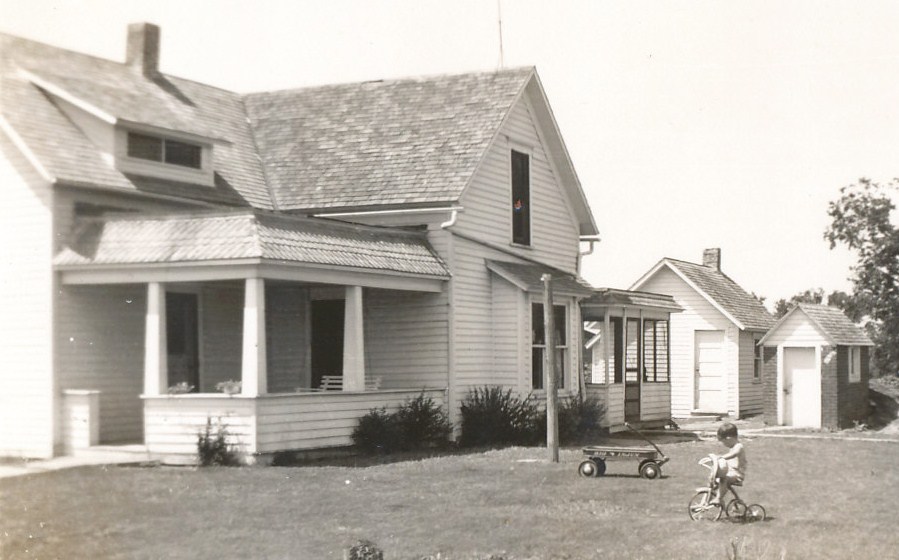 HOMES OF GLEN NOVINGER: 2ND HOME: LUCERNE, MISSOURI