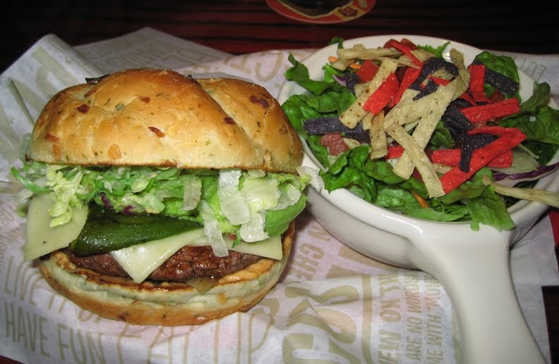 minxeats - recipes, recaps, and restaurant reviews: Red Robin - Yum!