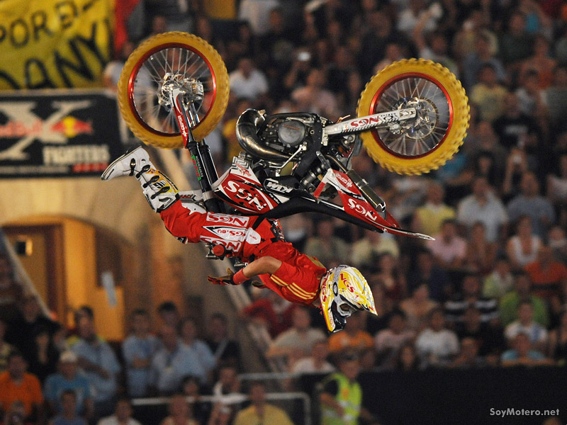 Red bull: Red bull cross fighters.