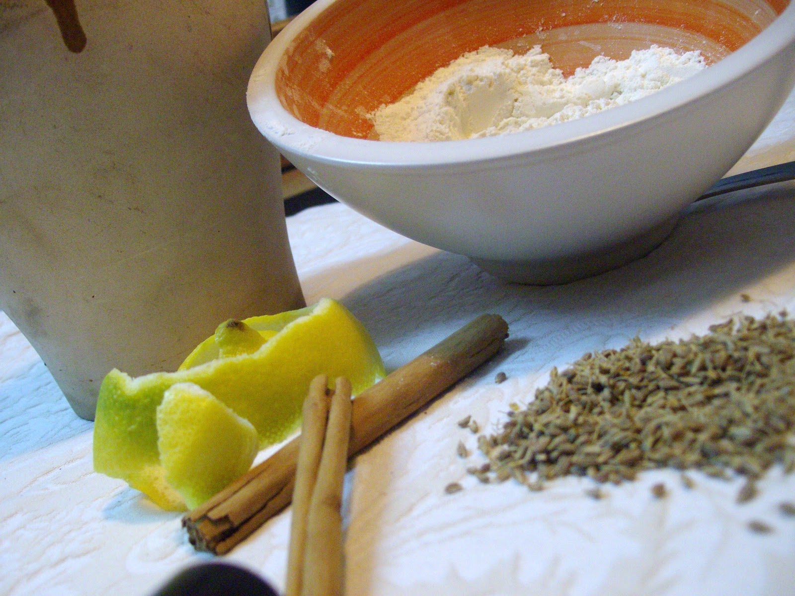 Gachas, arrope y calabazate: Novena hernandiana.