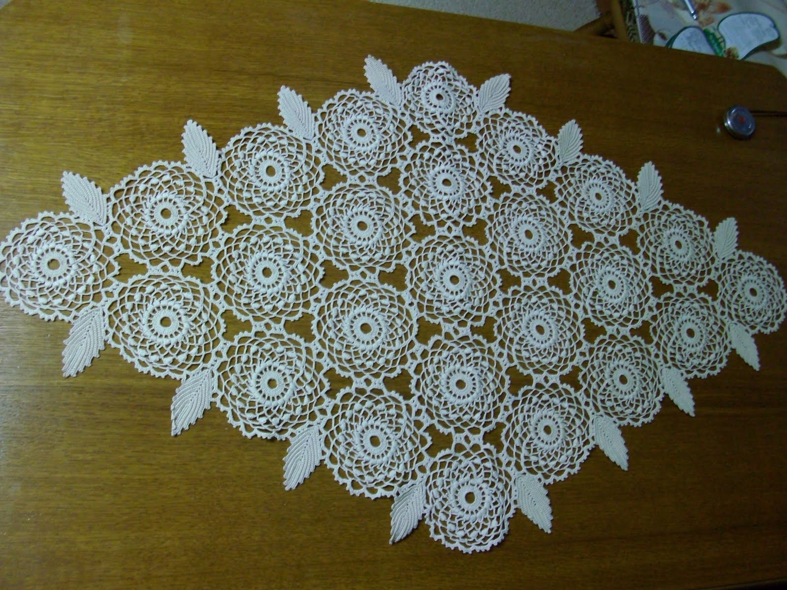 Croset macramea (mileuri) lucrate manual