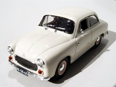 MiniAutoHobby: FSO Syrena 104