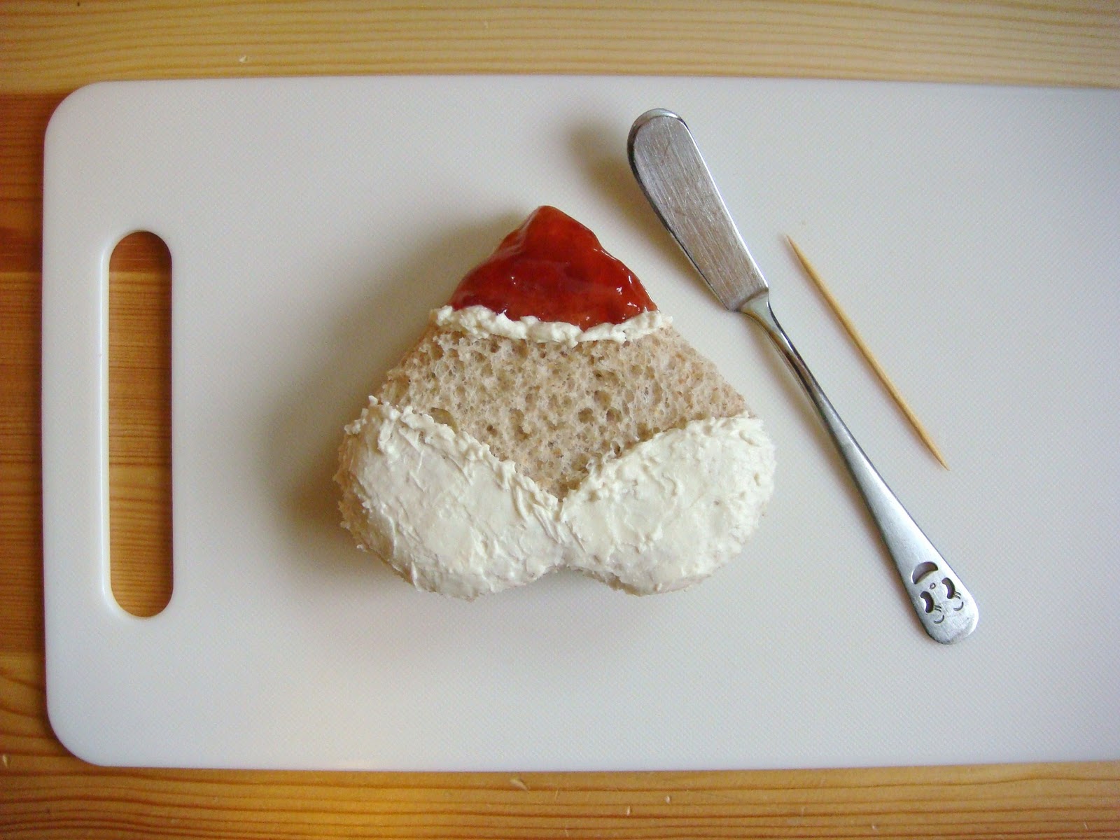 Cute Food For Kids?: Santa Sandwich