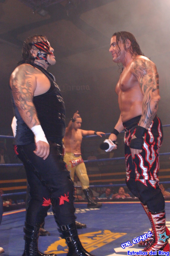 ESTRELLAS DEL RING.: Llego el Mesias a Naucalpan.