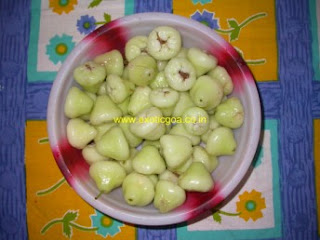 See Goa through my eyes: Summer / Spring time fruits of Goa