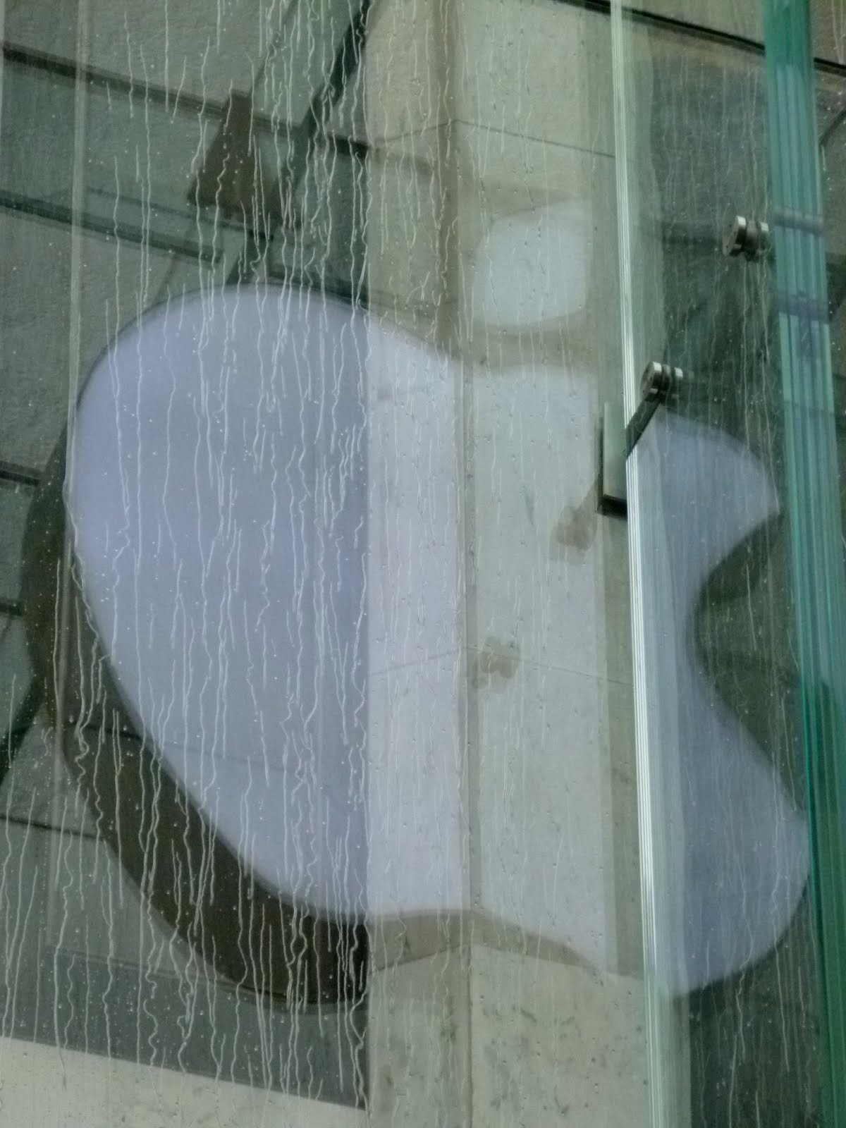 Nancy in NYC: Underground Apple Store!