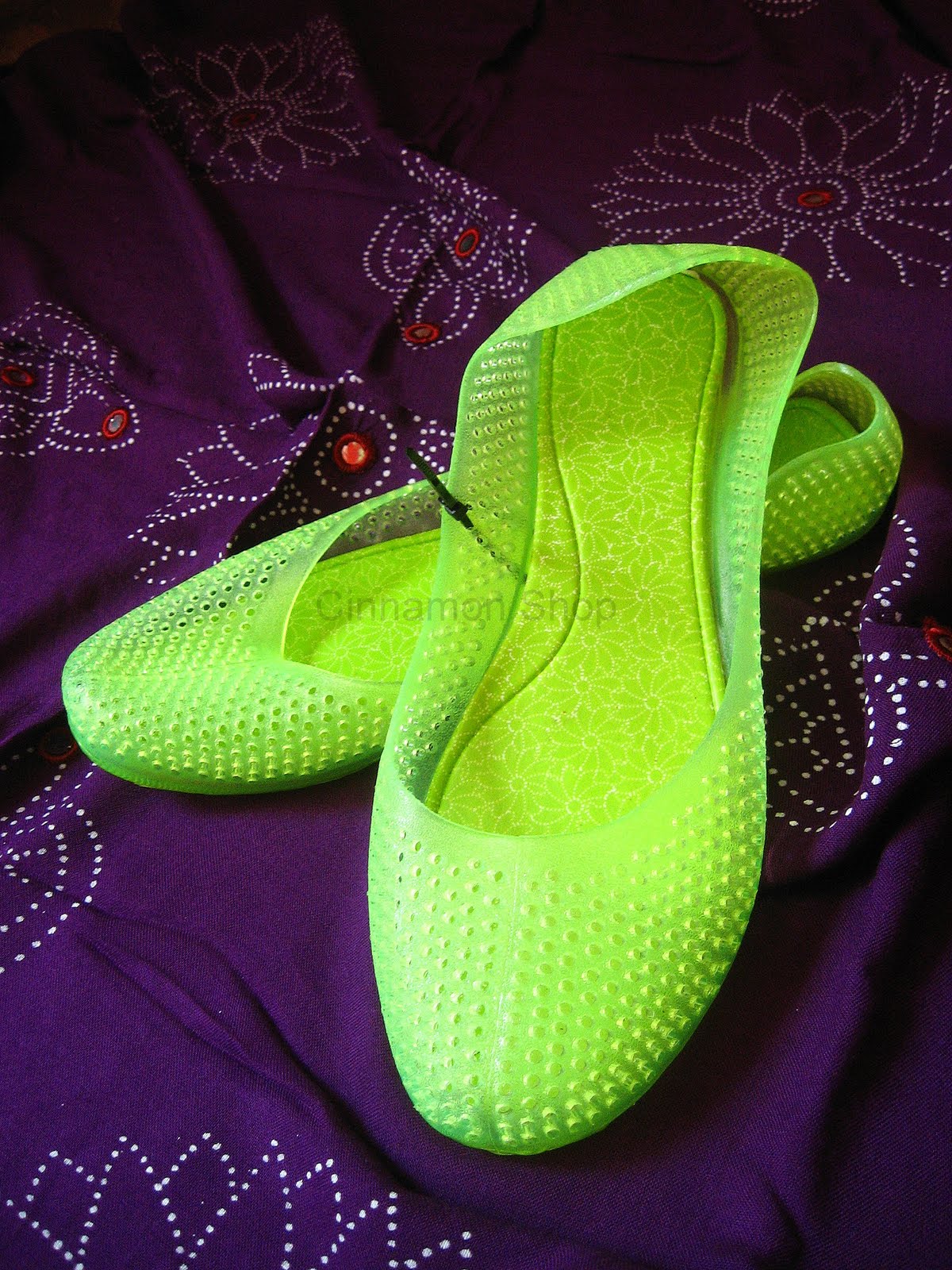 Cinnamon Shop: Balerini din plastic - Verzi - gone