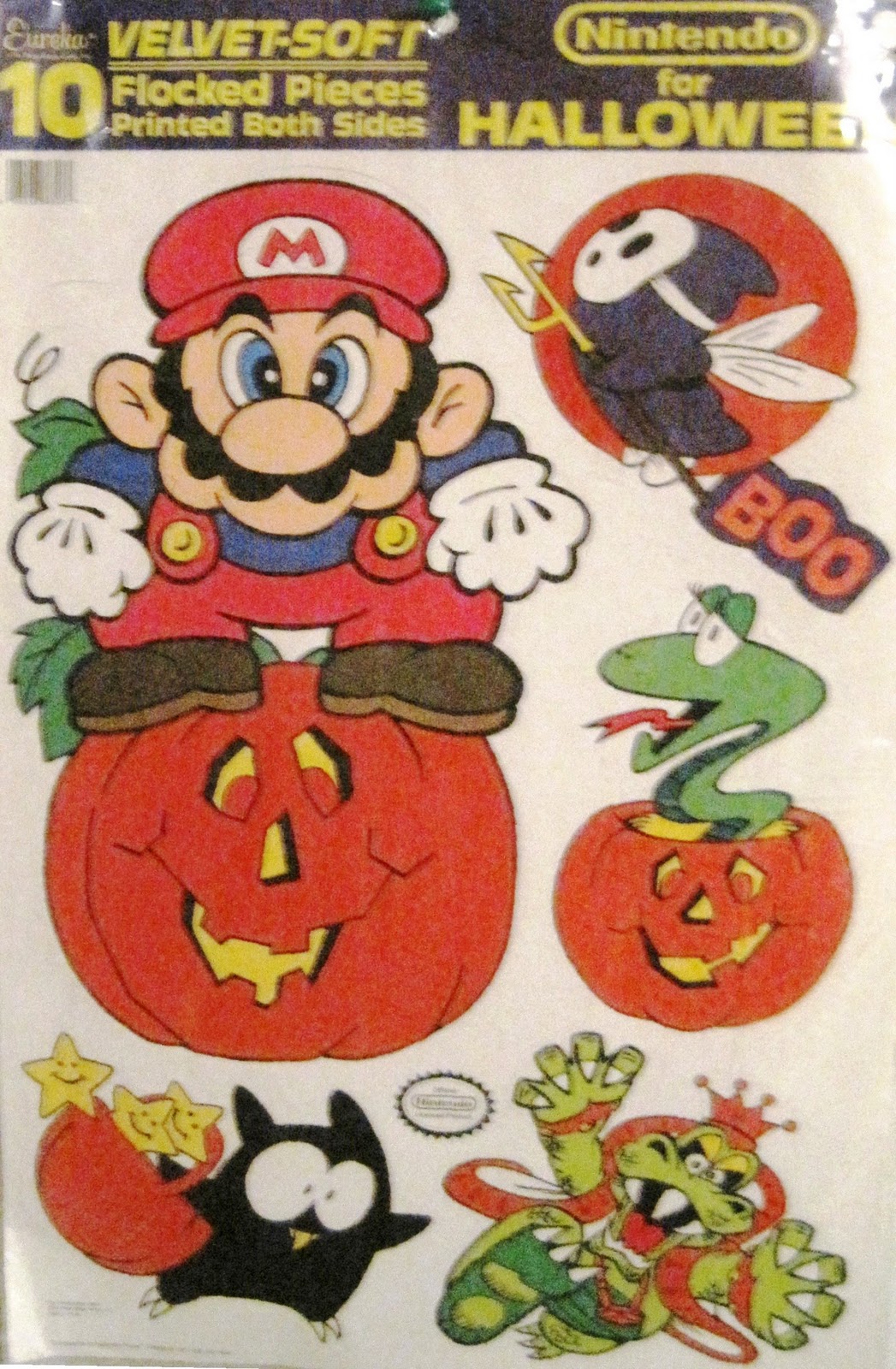 Avane: Collection oddities: Mario and Zelda II Halloween Decorations