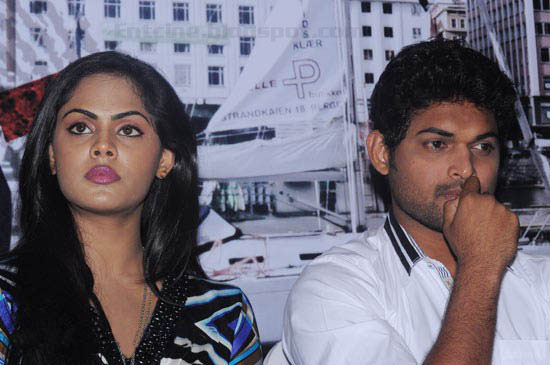 Entire Cinema Gallery - Movie Posters, Movie Gallery, Movie Stills ...