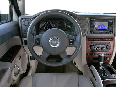 Most Popular Car: Jeep Commander Interior Pictures