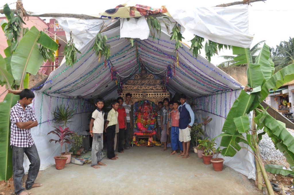 Nancy's India Blog: Ganesh Festival - The Life Cycle of a Ganesh Statue