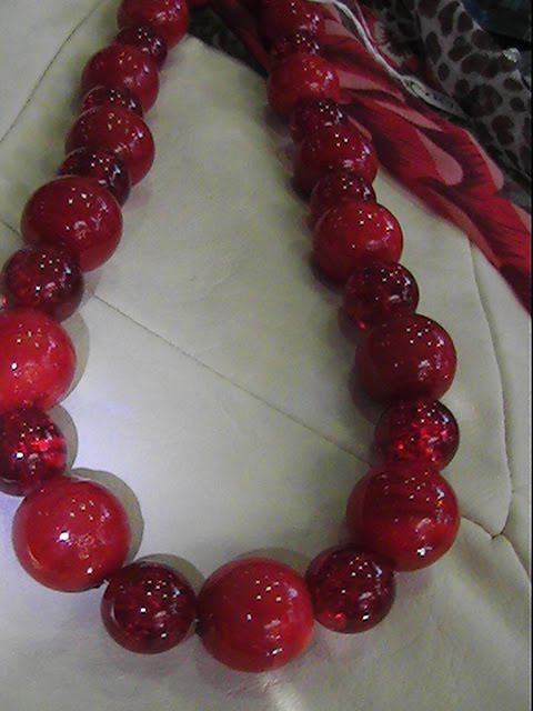 Butterfly bisuteria artesanal: collar rojo