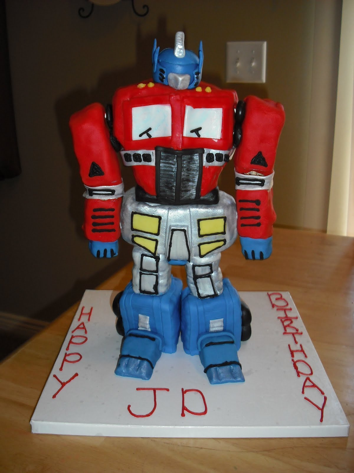 Sprinklebelle: Optimus Prime Cake