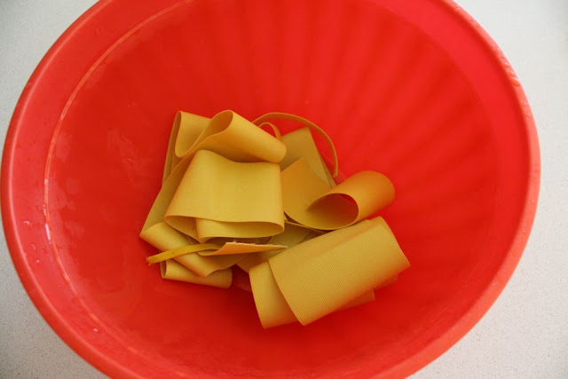 Dyeing Elastic - MADE EVERYDAY