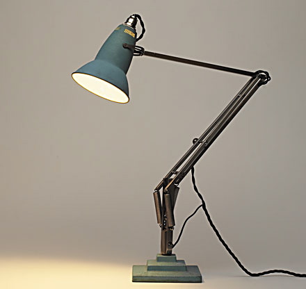 SoVibrant Opinion8: Design Classic No.243: The Anglepoise Lamp