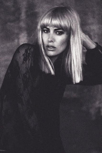 Blink-Models - Black: ANGELICA B