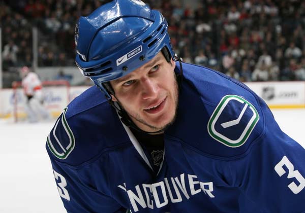 Vancouver Canucks, #3, defenseman, Kevin Bieksa : r/Kevin