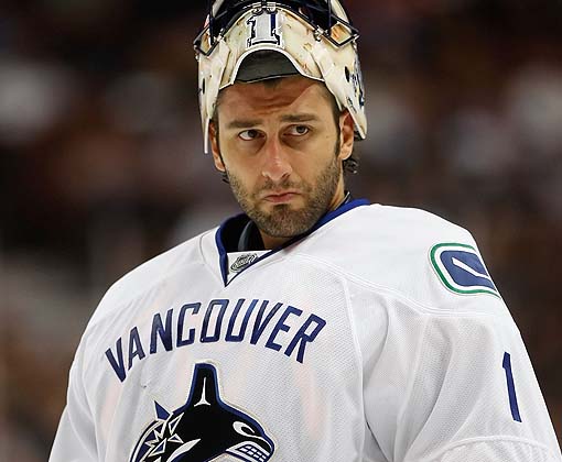 Pass it to Bulis: This Is Not a Story: Roberto Luongo Edition