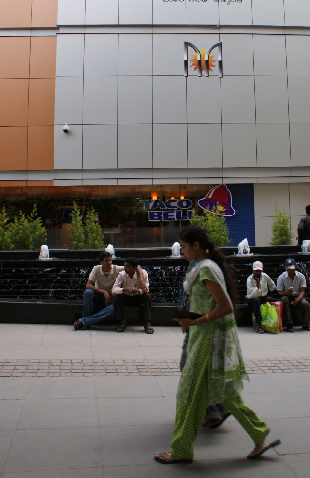 Bangalorious: Mantri Square, Bangalore