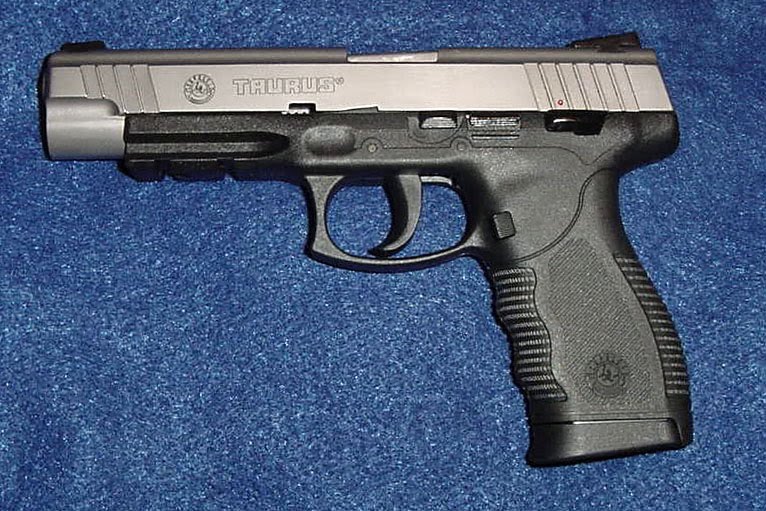 Armas de Fuego: pistola taurus