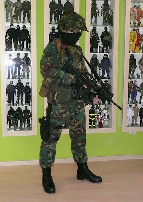 toyhaven: SAF soldier, late 90s 1:1 scale