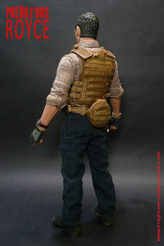 toyhaven: Hot Toys "Predators" Royce 1/6 Figure REVIEW 1