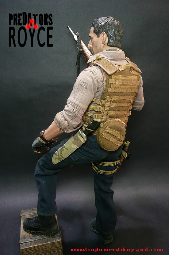 toyhaven: Review III: Hot Toys "Predators" Royce with AA-12 Shotgun