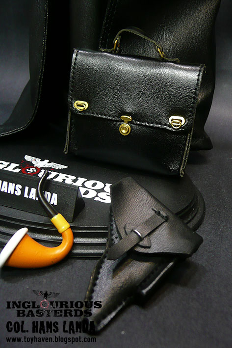 toyhaven: Hot Toys "Inglourious Basterds" Col. Hans Landa REVIEW 1